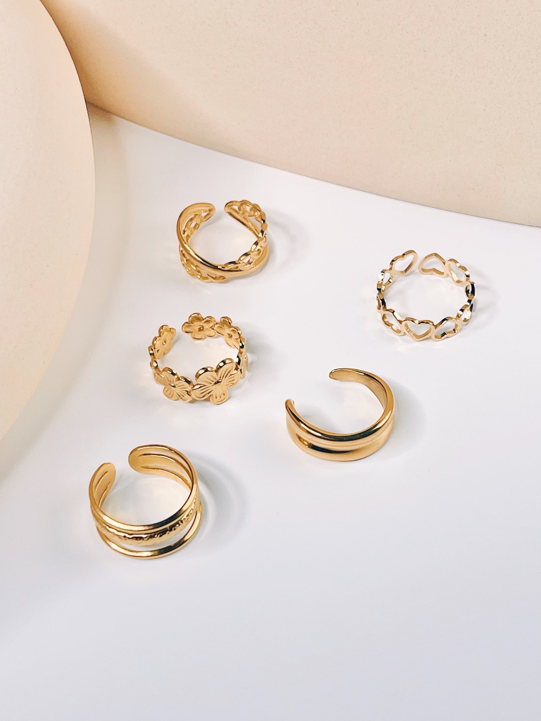 Fibi & Co. | Everyday Classics and Statement Waterproof Jewelry Pieces