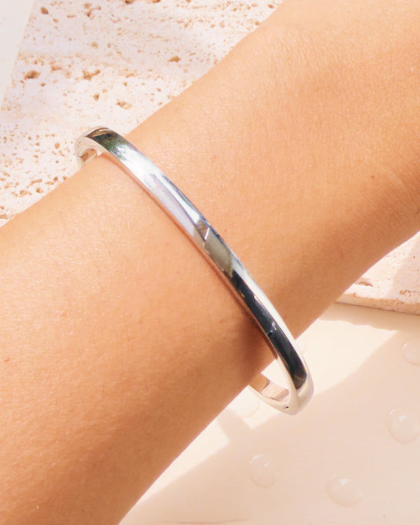 Cameron (Silver) Flat Rounded Smooth Thin Solid Closed Bangle - Fibi & Co.